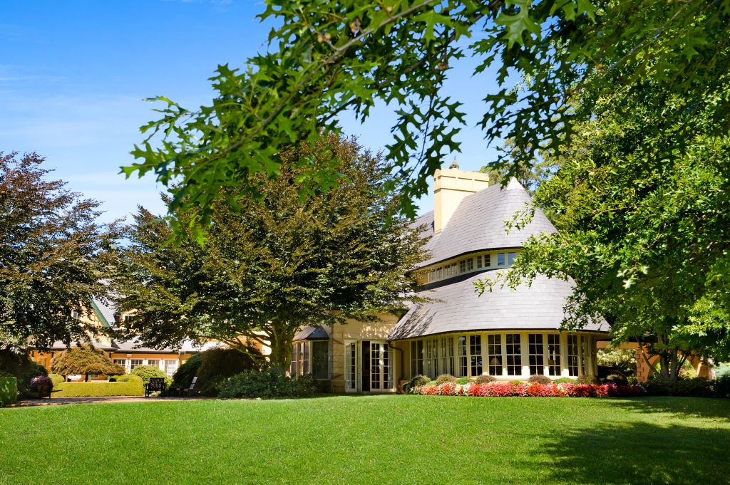 Stockbroker Angus Aitken lists $10 million Woollahra house amid upscale ...