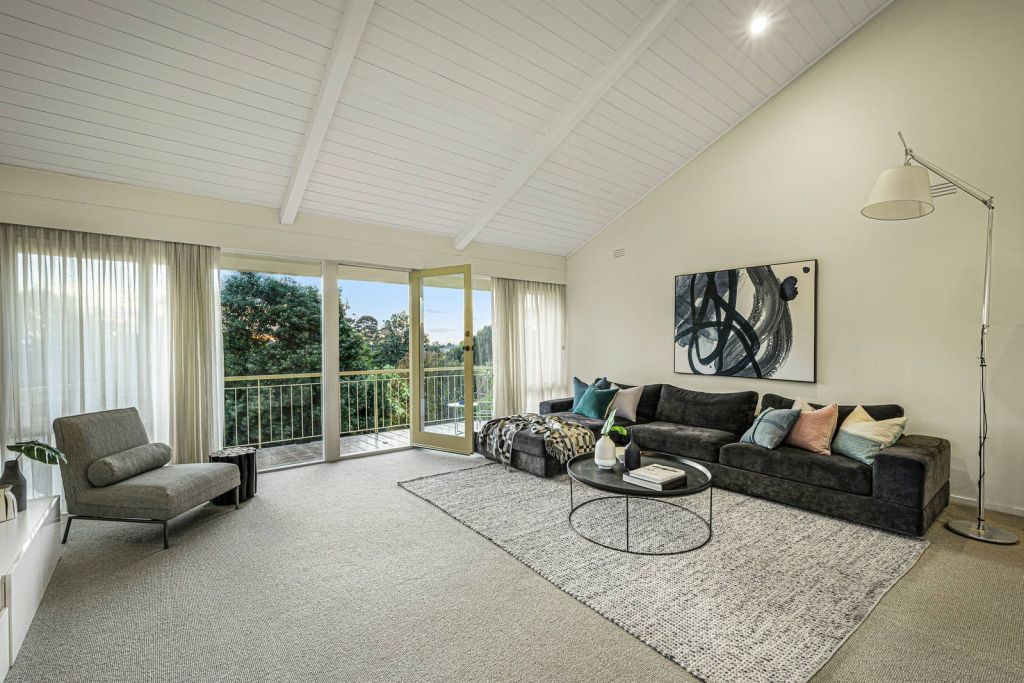 Former AFL star Justin Blumfield's Brighton home up for auction with $2 ...