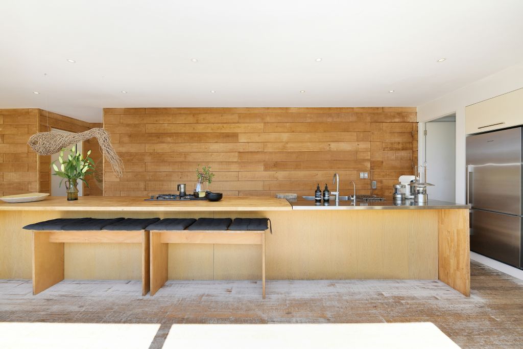 Inside the quiet coastal retreat in Phillip Bay going under the hammer