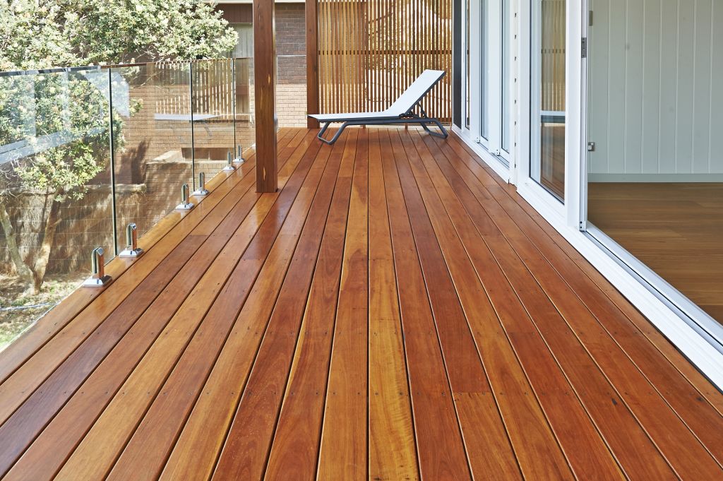 Deck maintenance guide: How to choose timber, refinish boards and ...