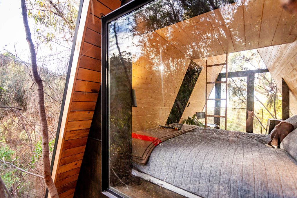 The Tasmanian architect who built a treehouse for his son from ...