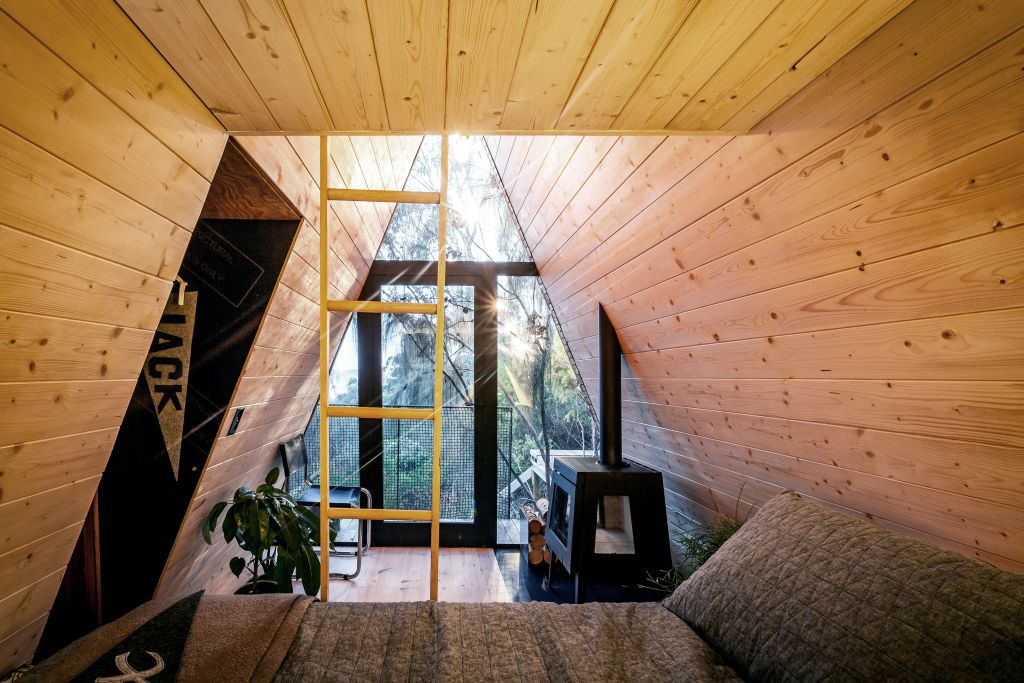 The Tasmanian architect who built a treehouse for his son from ...