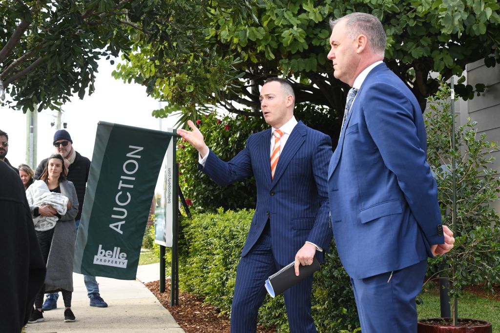 Clovelly house sells for more than $3.6 million at auction as young ...