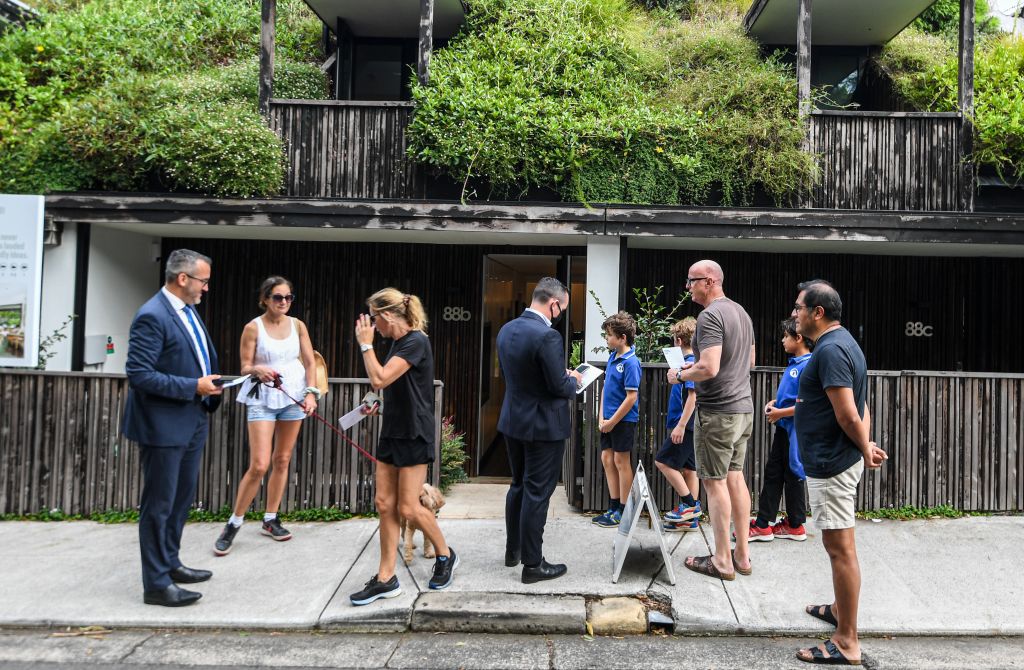 Sydney open home inspection numbers jump as FOMO sets in again, experts say