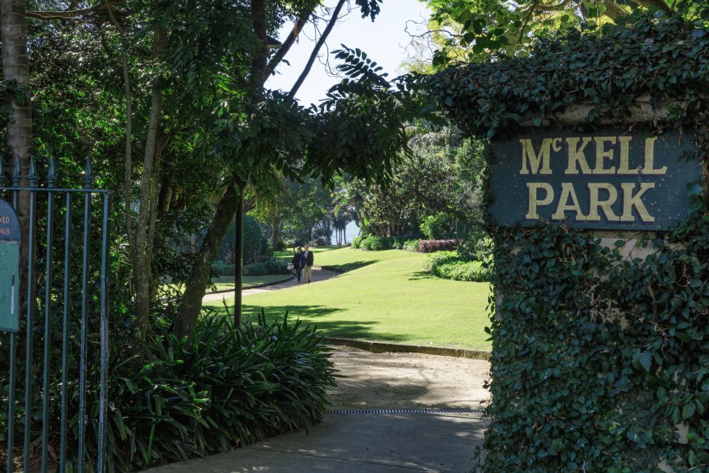 Visit Darling Point and discover one of Sydney's most desirable ...