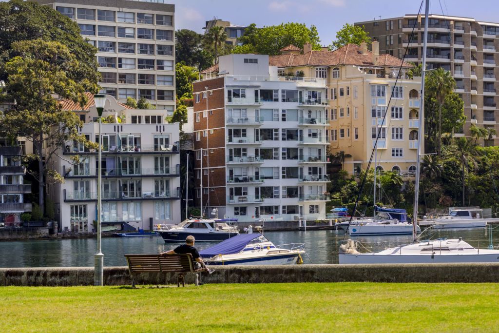 A private oasis in the heart of the city: why Elizabeth Bay is beloved ...