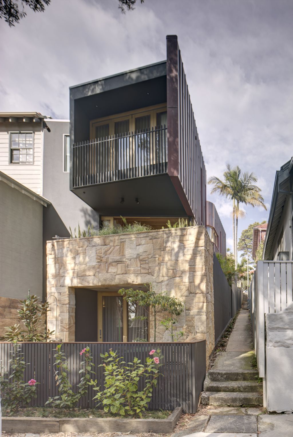 Inside a striking Bondi townhouse where everyday feels like a holiday