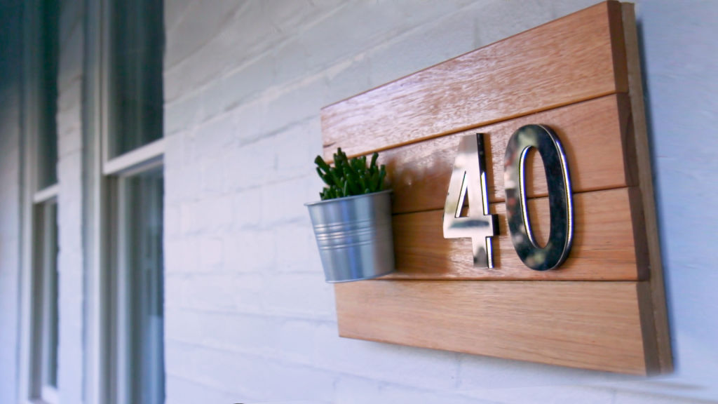 How to make a timber house number sign