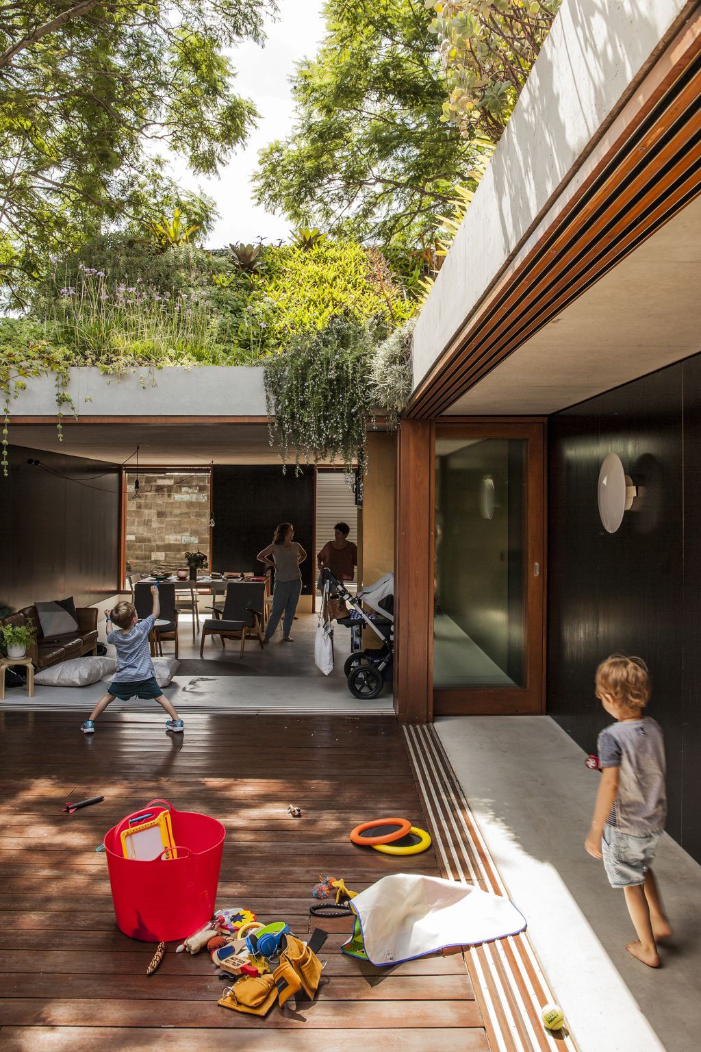 Liberating the laneway: Service lanes are coming back to life in a ...