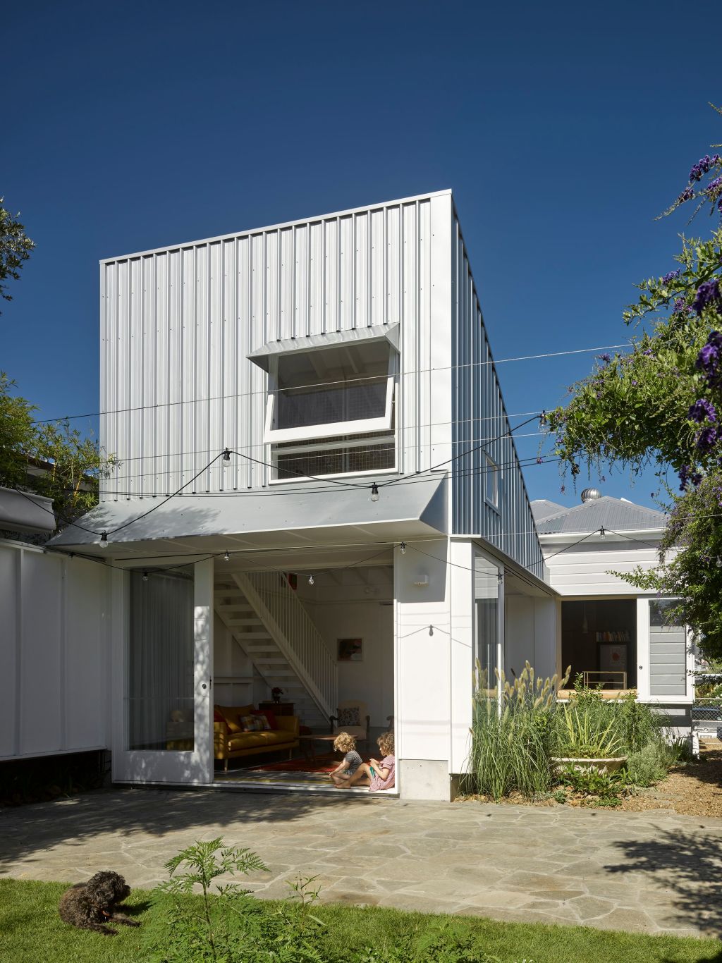A Queenslander's unpretentious use of a humble outdoor space