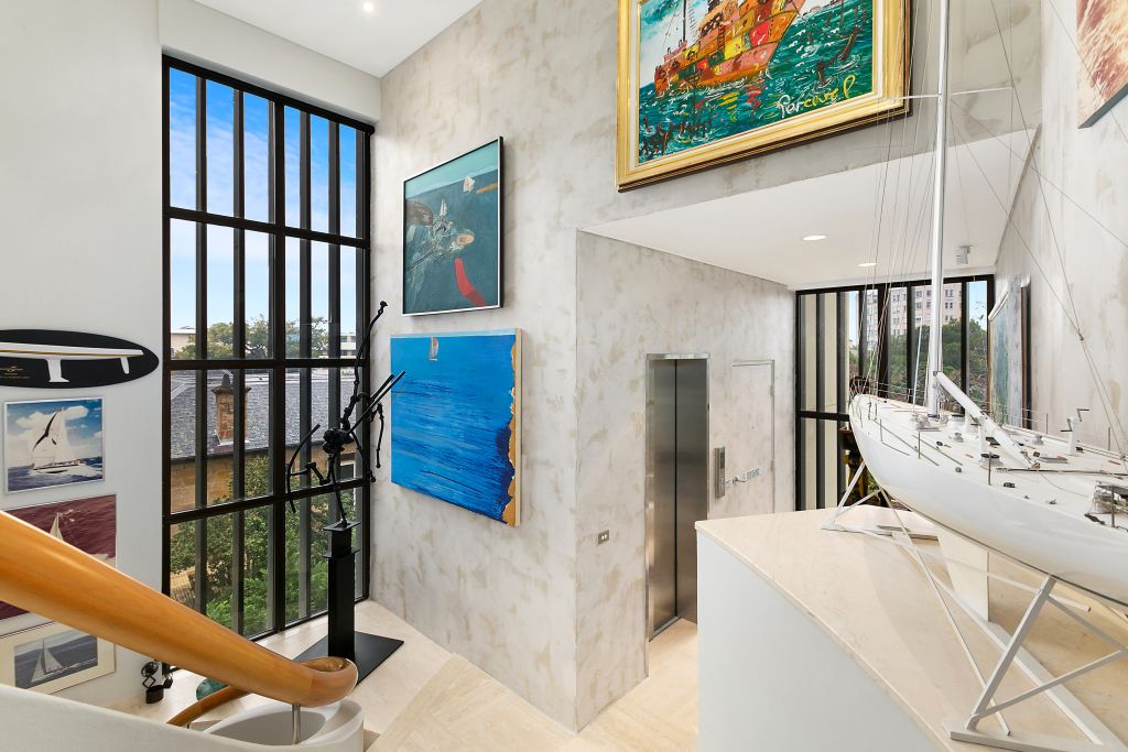 Billionaire John Kahlbetzer lists Sydney bolthole in landmark Deepdene ...