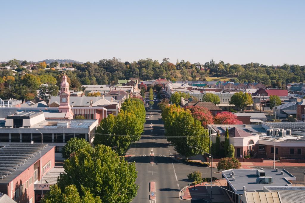 Inverell: The regional town that's a 'paradise without the beach'