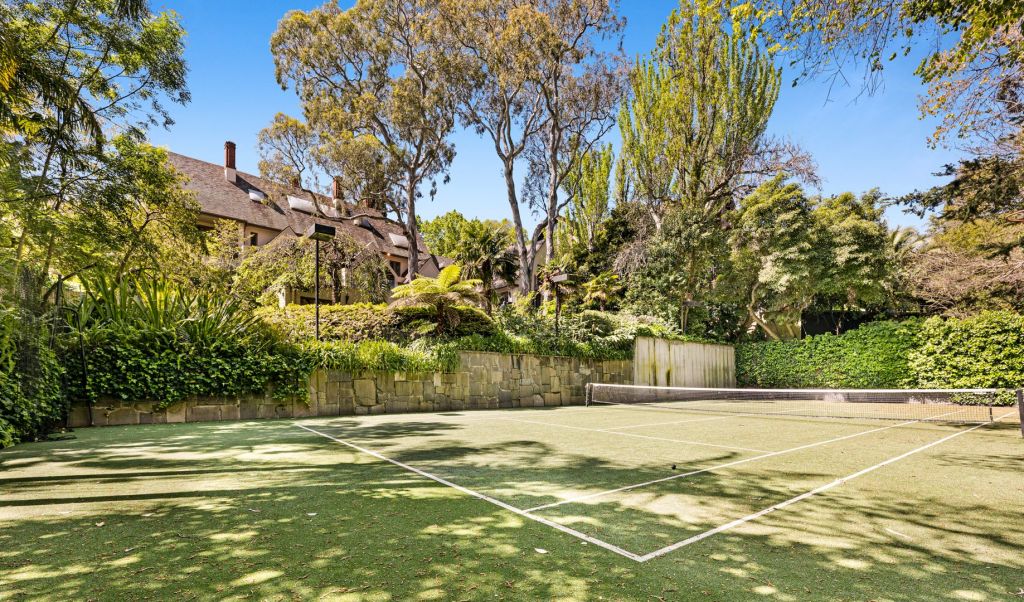 Chemist Warehouse CEO Sam Gance is renting out his fully furnished ...