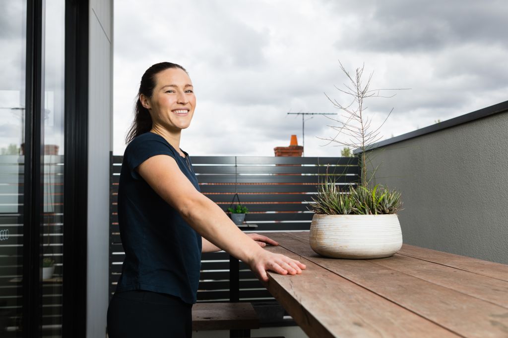 Melbourne house rents drop in affluent suburbs including Toorak ...