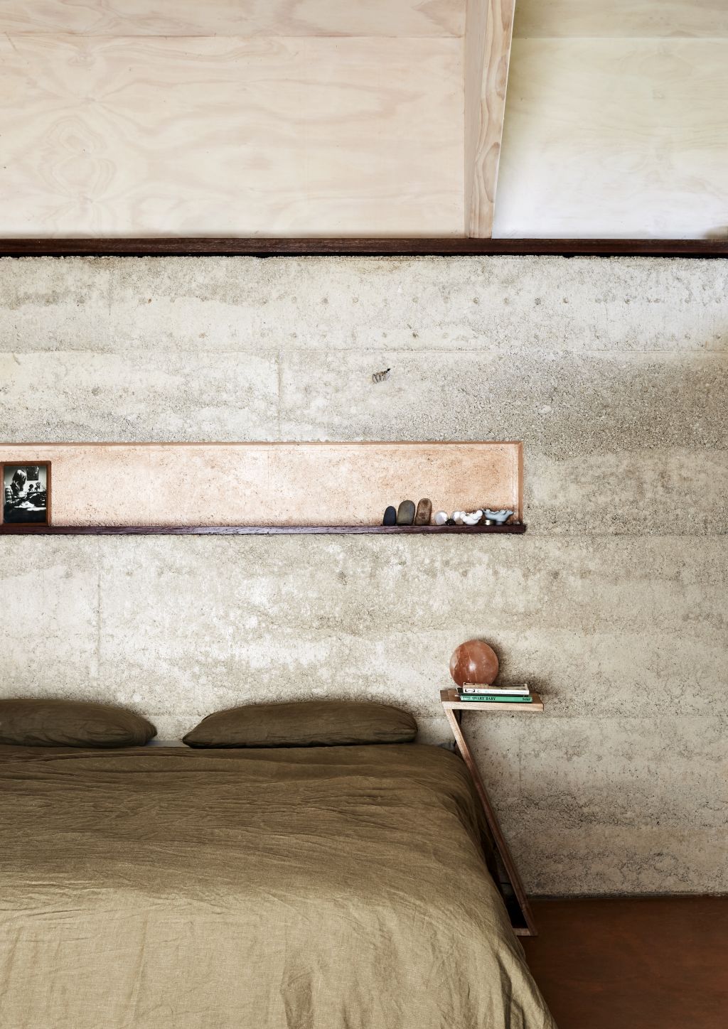 The Design Files: The serene, handcrafted home of Zana Wright