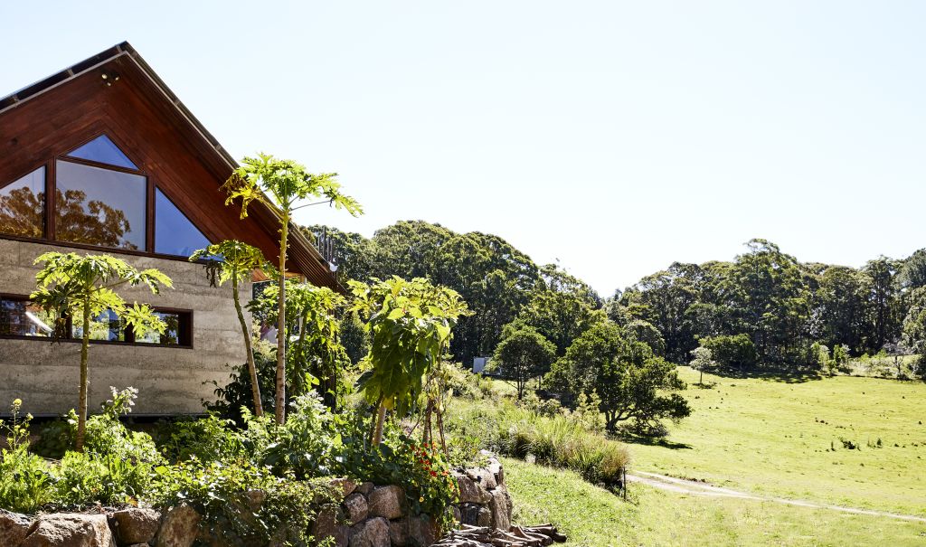 The Design Files: The serene, handcrafted home of Zana Wright