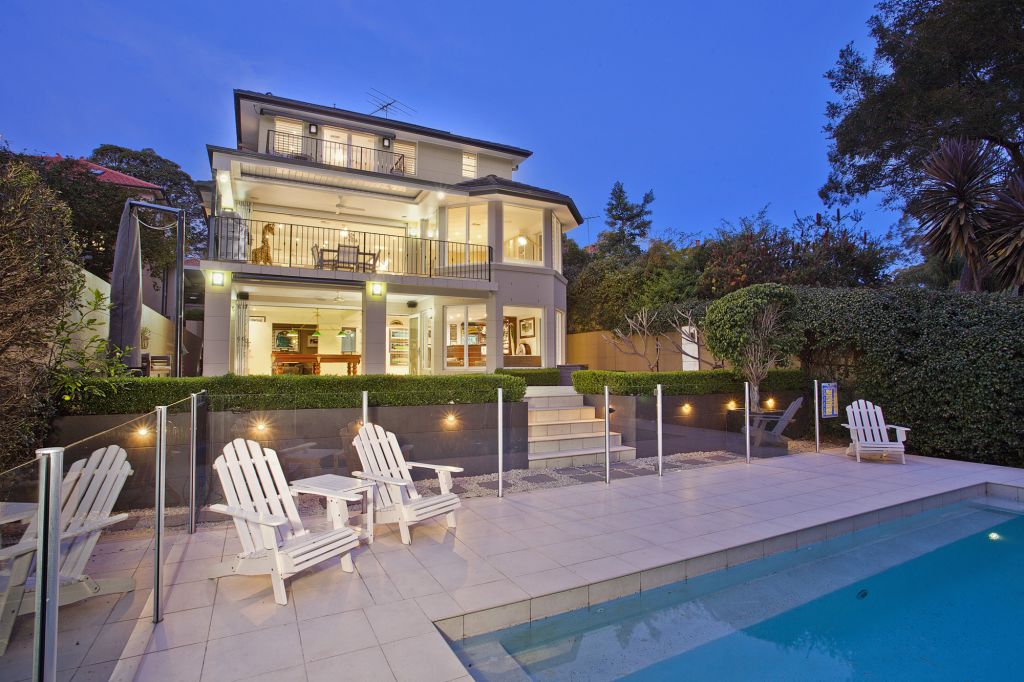 Laser Clinics' Babak Moini buys $22m pad in Crown tower at Barangaroo