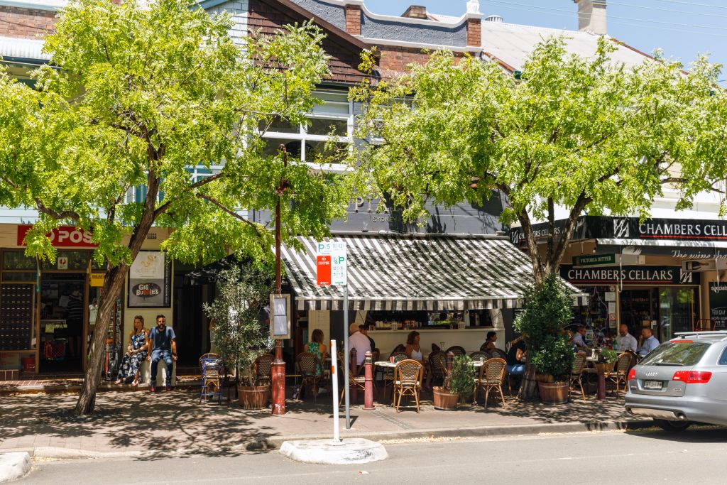 Harbour views, iconic buildings and a surprisingly peaceful vibe: What ...