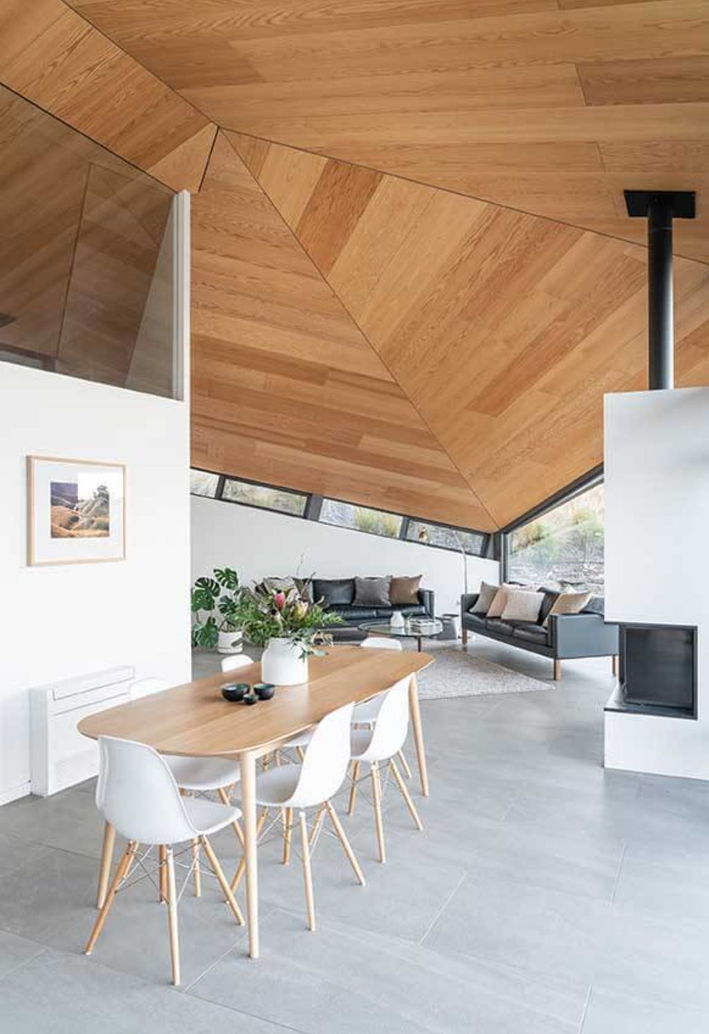 New Zealand's Hawk House: Almost buried in the earth, but architectural ...