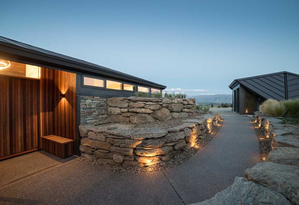 New Zealand's Hawk House: Almost buried in the earth, but architectural ...