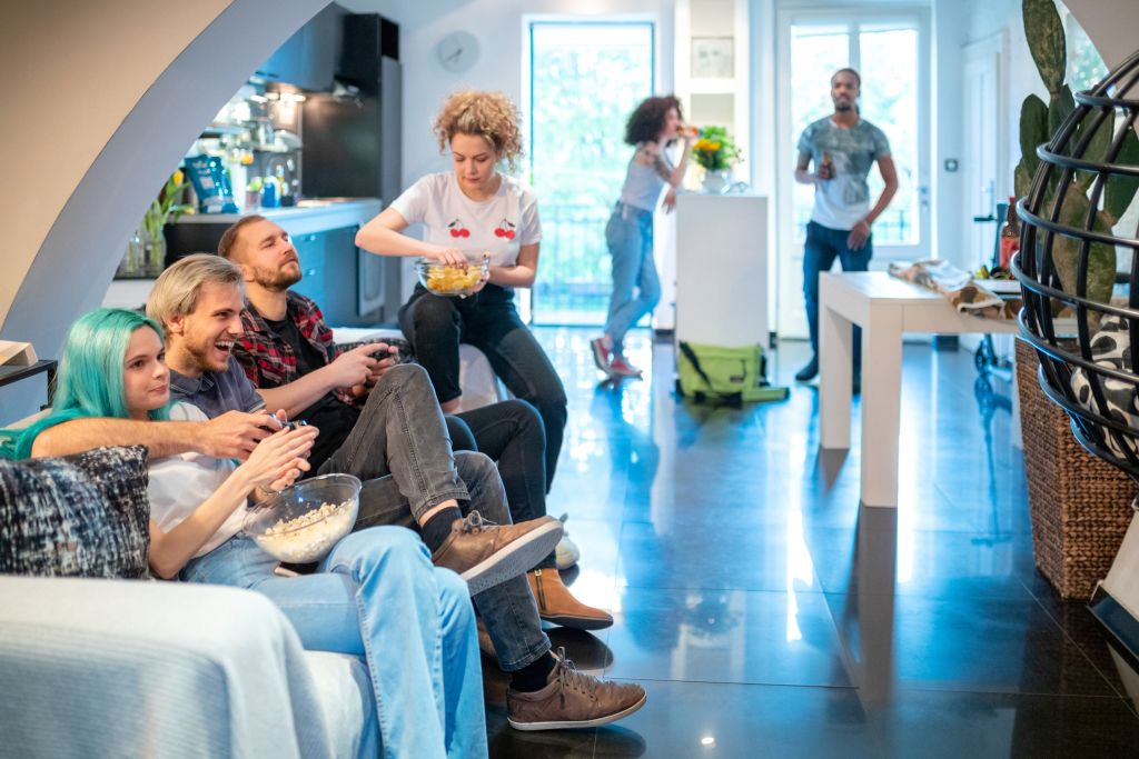 How many nights can a flatmate's partner stay over before it causes issues?