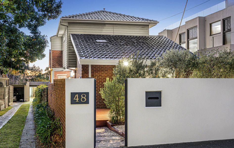 Former AFL star Justin Blumfield's Brighton home up for auction with $2 ...
