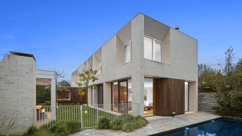 Curve appeal: The house that declares 'look at me'