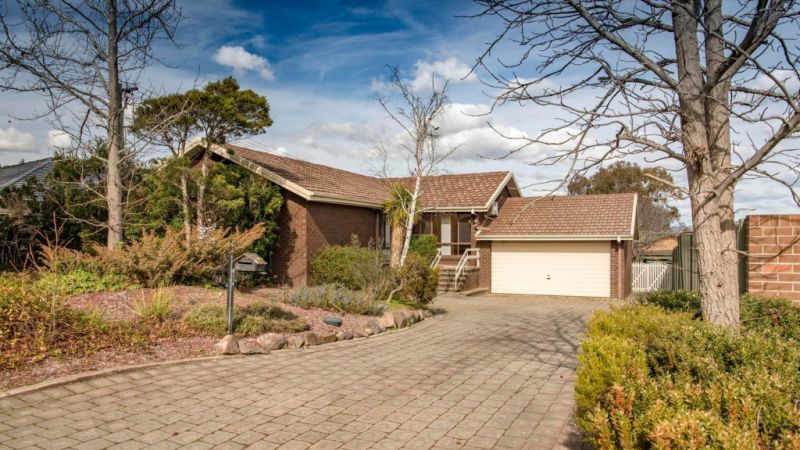 Canberra auctions: Holidays not deterring buyers as Kambah home sells ...