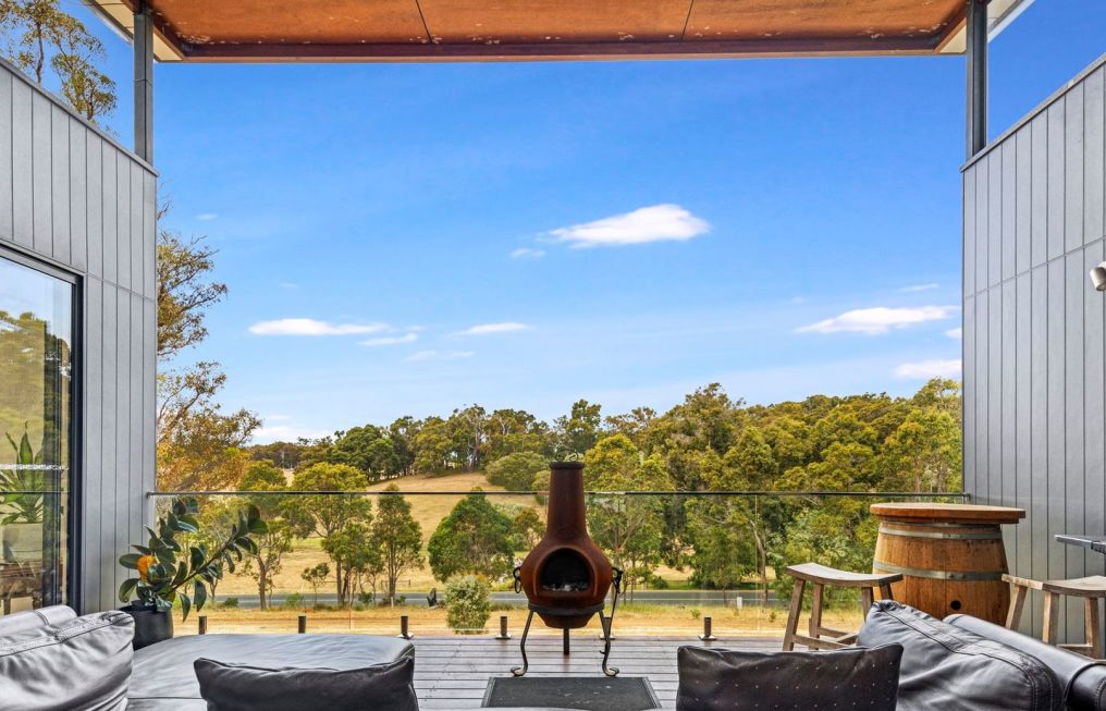 Five-in-one deal listed in the coveted rural destination of Yallingup ...