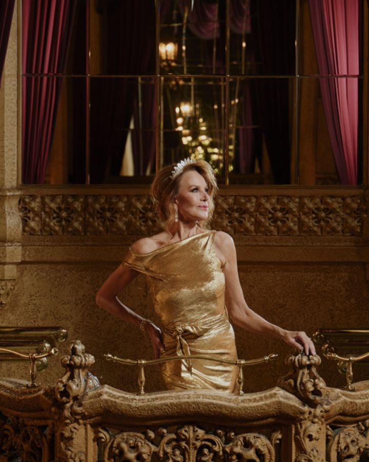 Boda De Rhonda Burchmore Rhonda Burchmore | What An Incredible Opening