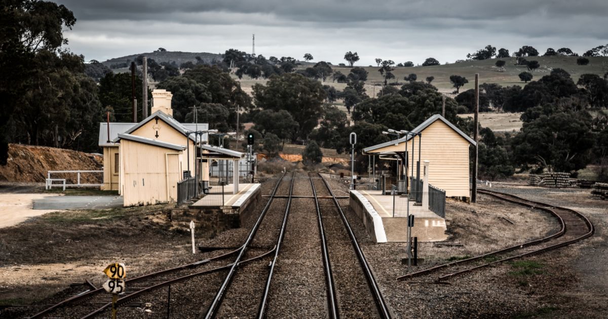 ‘Lifestyle, lifestyle, lifestyle’: Escape to the country in Gunning, NSW