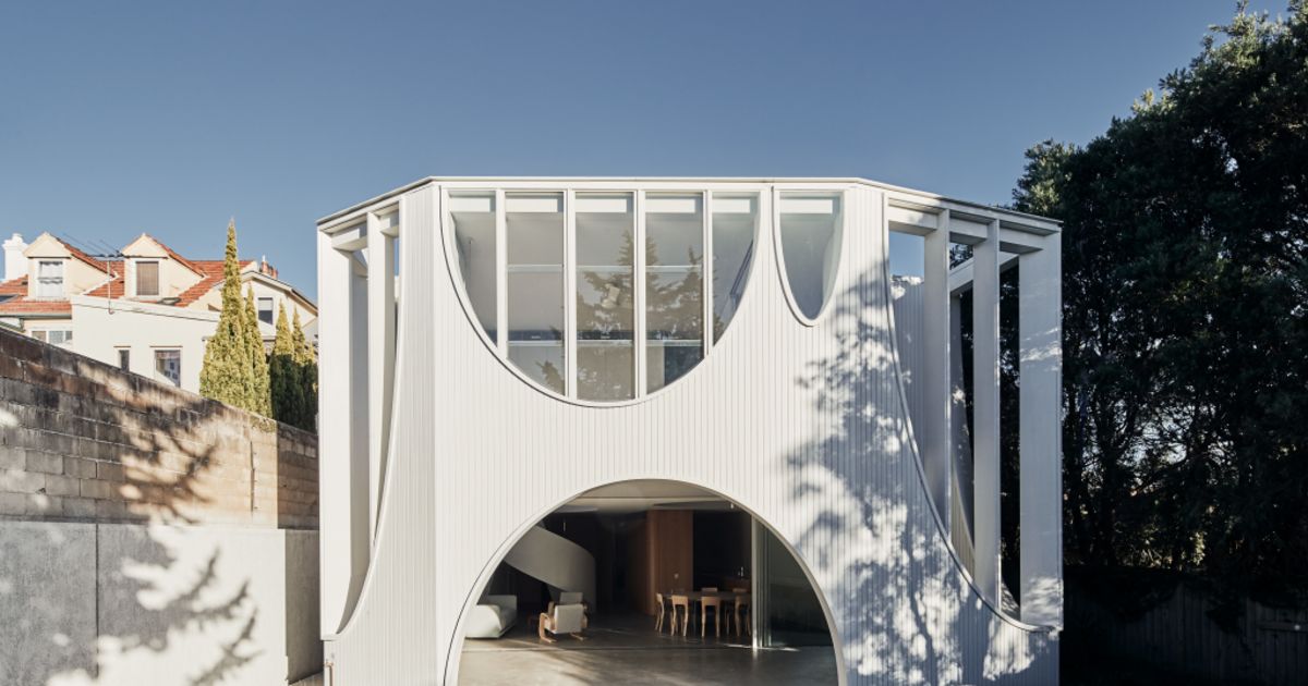 Nothing short of genius: The tiny Glebe home that utilises curves for a ...