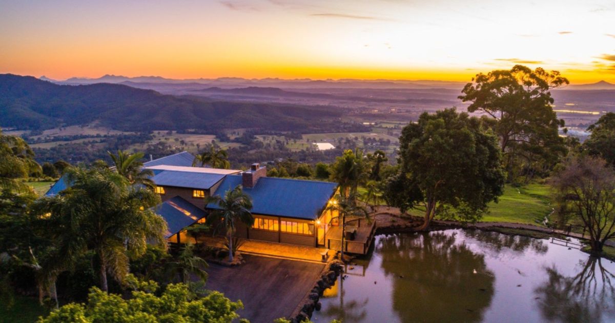 Beautiful south-east Queensland homes: The families self-isolating in ...
