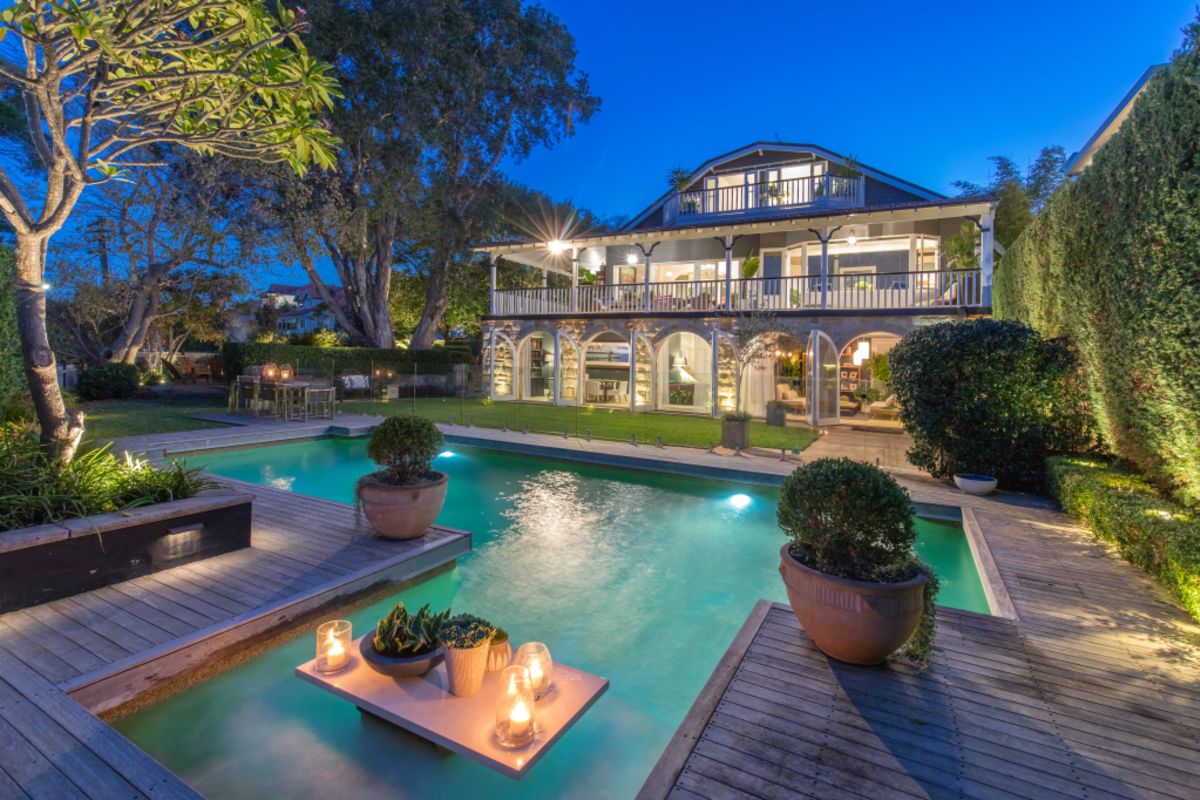 Tech tycoon sells Mosman mansion to artificial intelligence pioneer for ...