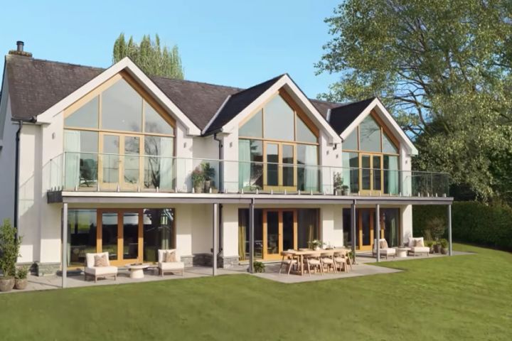 Dad to swap London flat for $9.3 million trophy home after lucky raffle win