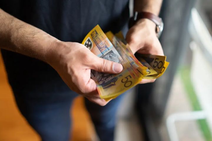 NAB tips interest rate cut in surprise forecast reversal