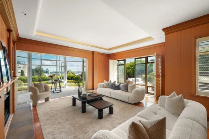 Power couple splash staggering figure on exclusive Sydney mansion