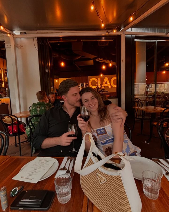 ‘Insane’: Aussie couple hit with neighbour drama 24 hours after moving in
