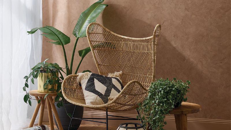 Five ways to use different effect paints at home