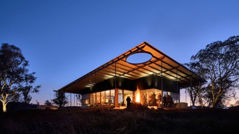 How to build a self-sustaining house in the middle of a country bull ...