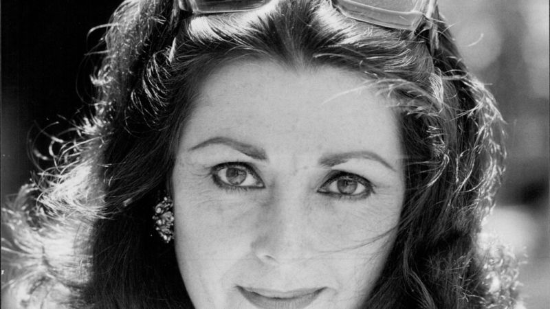 From supermodel to hoarder: Jean Newington's Woollahra home sold for $2.8m