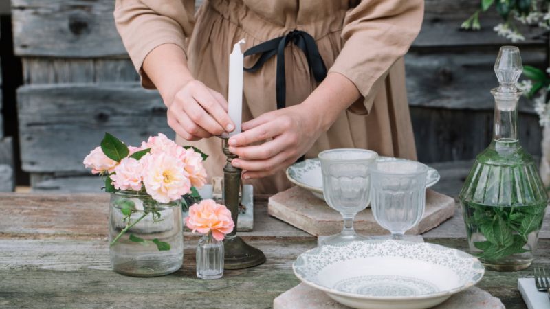 5 simple but stylish ways to set your dinner-party table