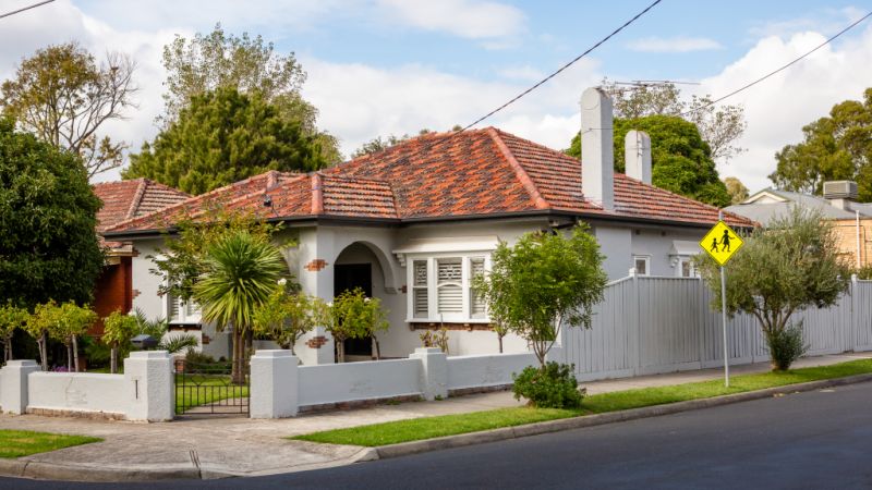 How to determine and track your property's value