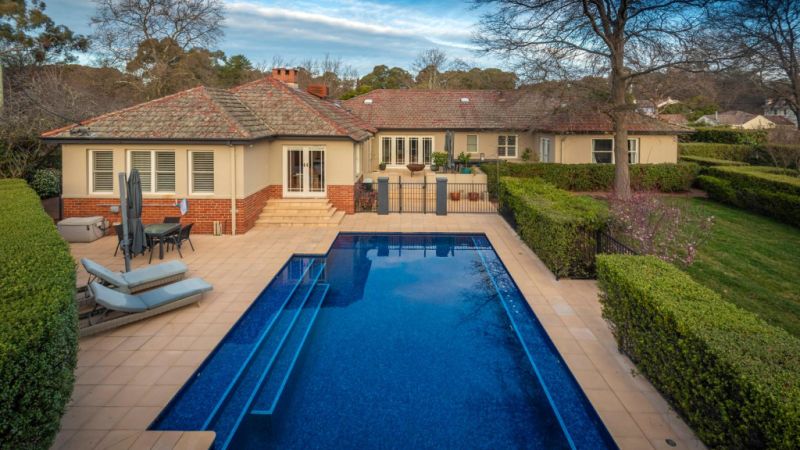 Reid home breaks suburb record for undisclosed price