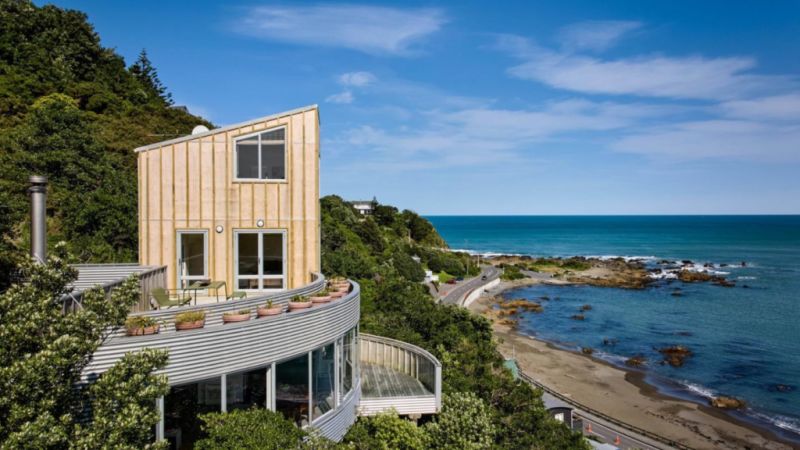 Buyer snags property with 100-step climb to front door