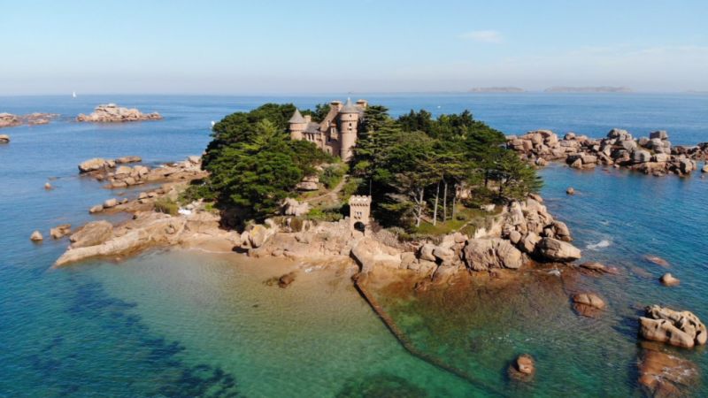 Sick of neighbours? This island fortress is the ultimate escape