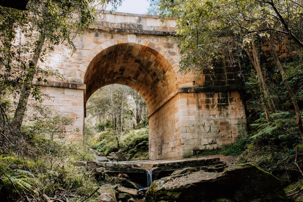 This gateway town to the Blue Mountains has something for everyone