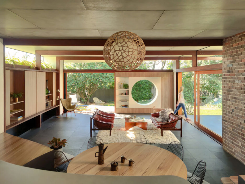 In sparkling form: The circle-sprinkled renovation that's a little bit ...