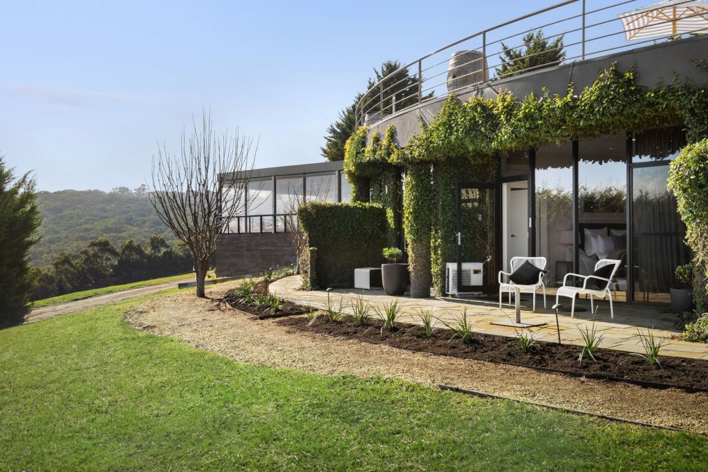 Jaw-dropping $10 million round house in Rosebud has its own vineyard