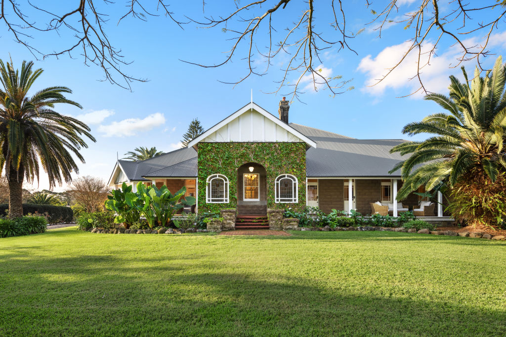 Married At First Sight wedding location Hinterland House just listed ...